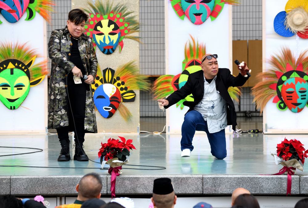 ‘Eat Bulaga!’ Dabarkads Bring Fun, Laughter in Philippine Festival ...